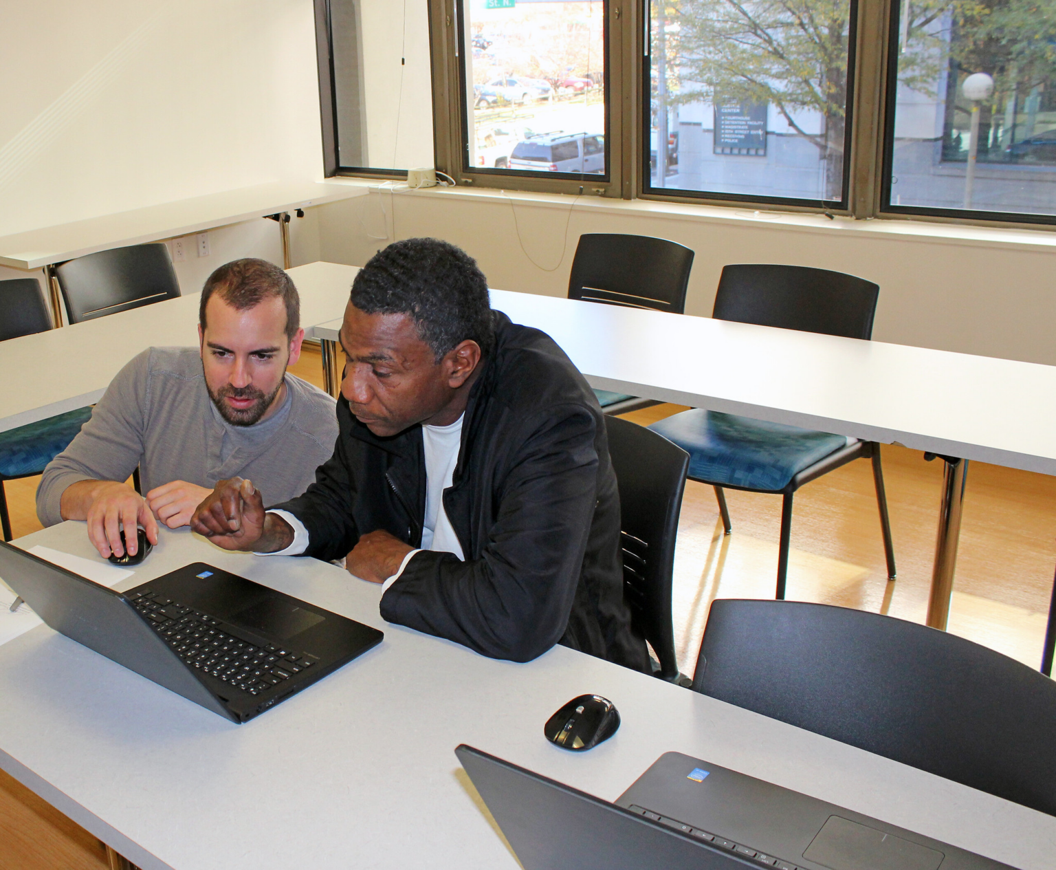 Individual Volunteering | PathForward | Arlington, Virginia